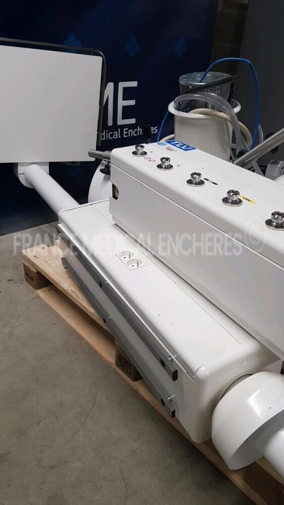 Lot of 2x TLV Single Ceiling Mounted Distribution Arms declared ...