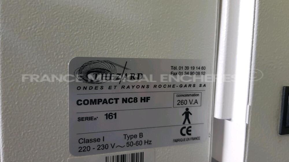 Lot of 2x Thezard Negatoscopes Compact NC8 HF (Both power up) - 4