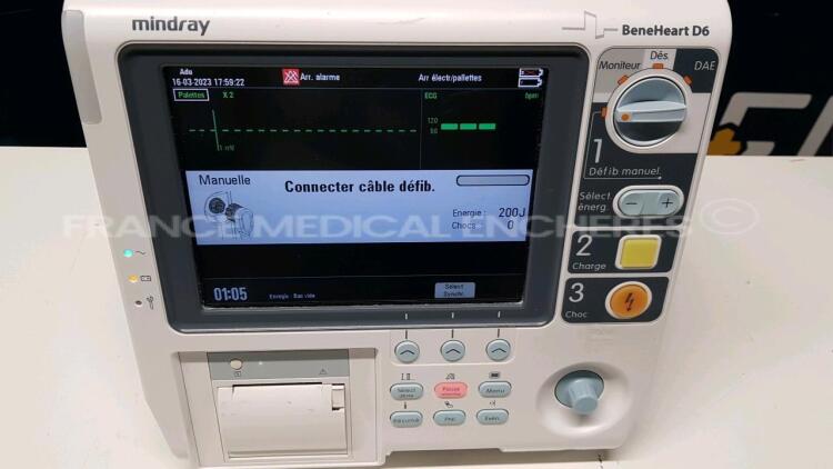 Mindray Defibrillator/Monitor BeneHeart D6 - YOM 12/2010 - French ...