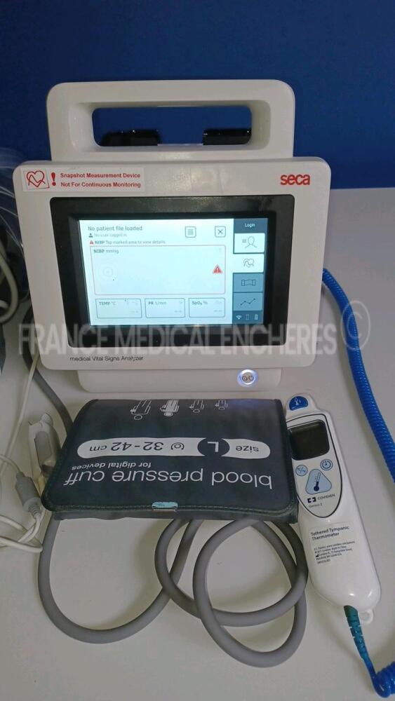 Lot of 1 x Covidien Compression Pump Kendall SCD 700 Series - YOM 12/ ...