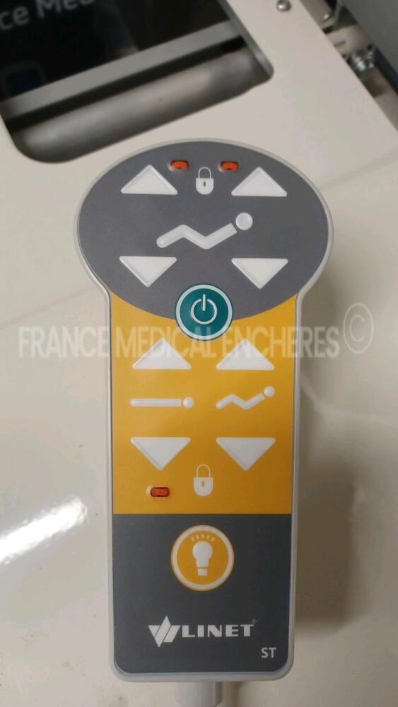 Lot of 6x Linet Hospital Beds Multicare w/ remote control - Tested and ...