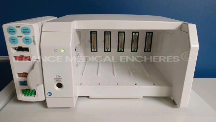 Lot of 1 x GE Datex-Ohmeda Monitor Carescape B850 - YOM 2016 w/ 1 x GE ...