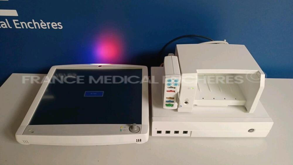 Lot of 1 x GE Datex-Ohmeda Monitor Carescape B850 - YOM 2016 w/ 1 x GE ...