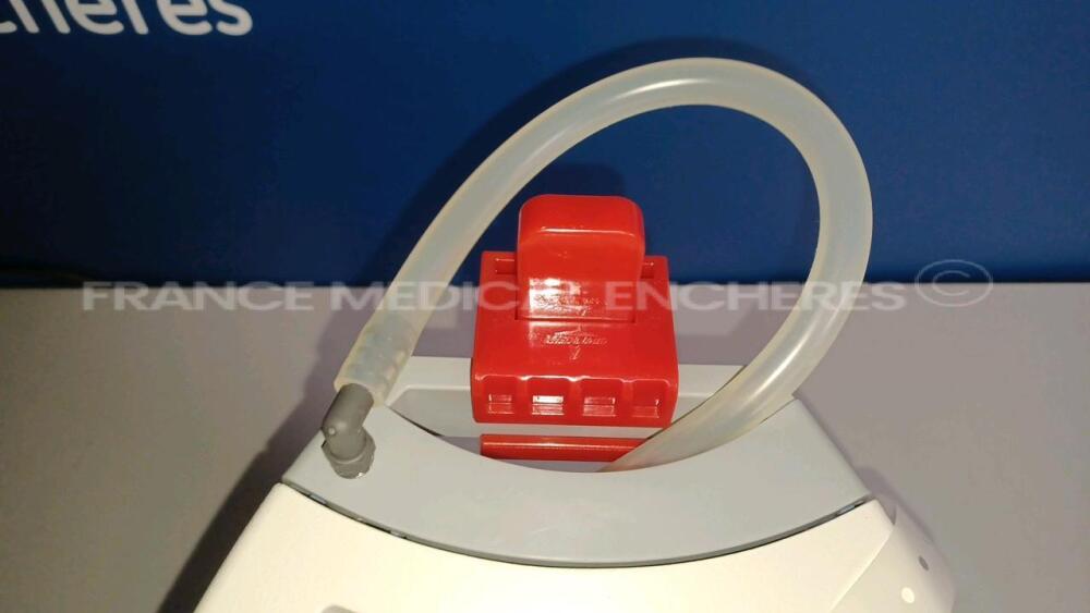 ATMOS Surgical Suction Device C451 - YOM 06/2015 (Powers up) *050016092 ...